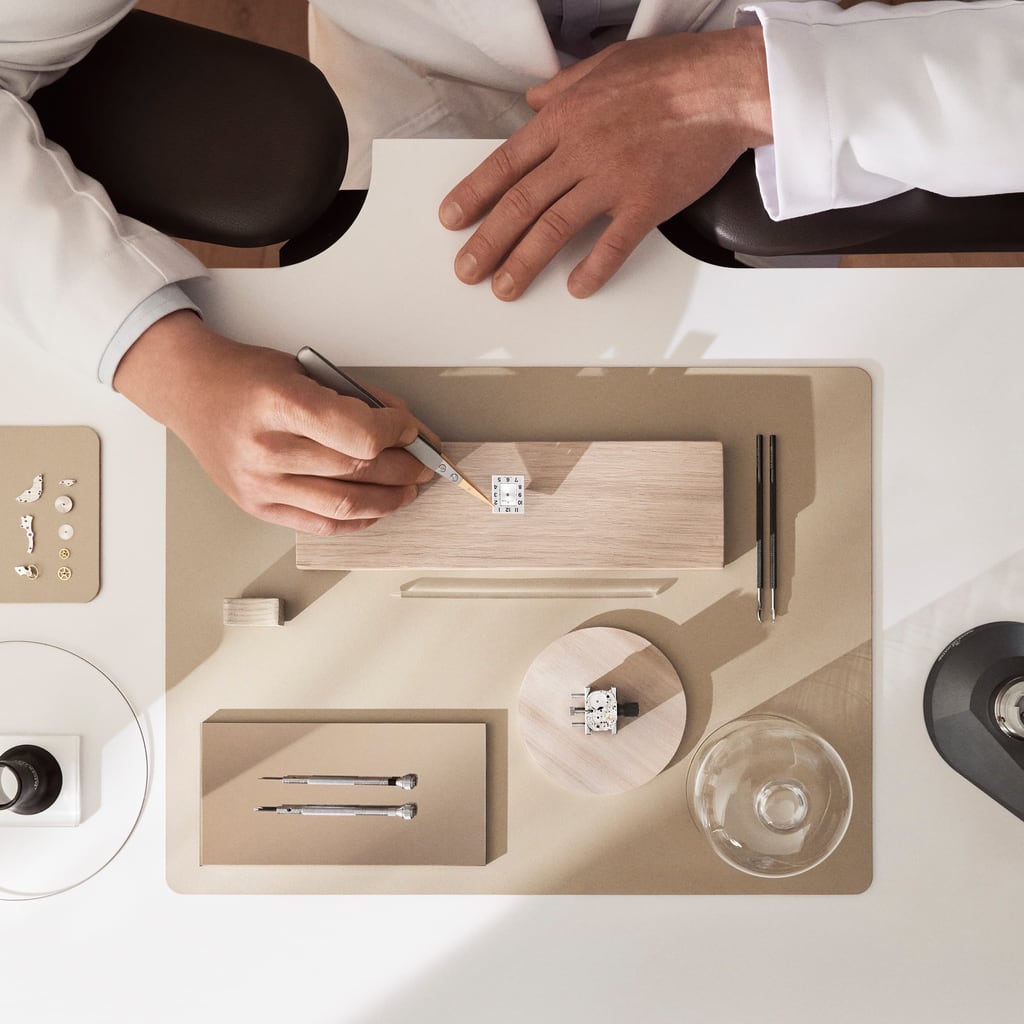 玫瑰金男士腕表自动上链Master Ultra Thin Moon超薄大师系列月相腕表Q1362511 | Jaeger-LeCoultre积家