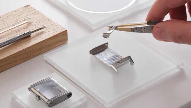 玫瑰金男士腕表自动上链Master Ultra Thin Moon超薄大师系列月相腕表Q1362511 | Jaeger-LeCoultre积家